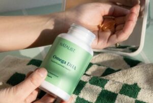 16 Fish Oil Benefits for Women and How to Take it