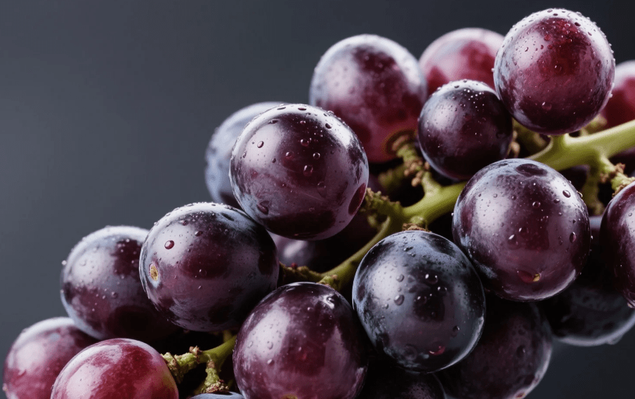Red Grapes: 14 Benefits, Nutrition Facts, and Side Effects