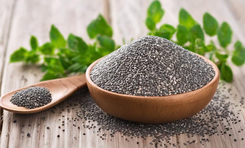 18 Easy Ways To Eat Chia Seeds in the Right Way